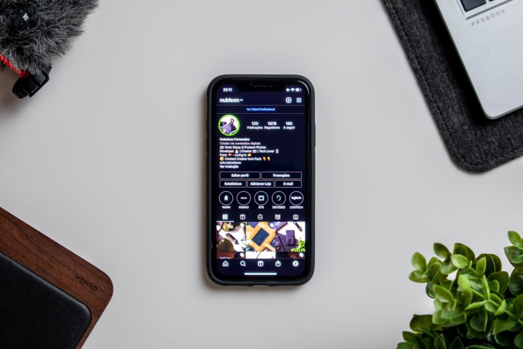 What Does “Side” Mean on Grindr? Explained Clearly - Unit Conversion Blog