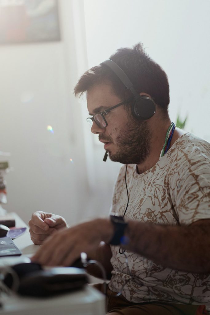 Complete Guide to AAC File Format Features and High Quality Audio ...